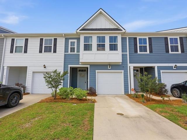 451 Trotters Ln, Moncks Corner, SC 29461