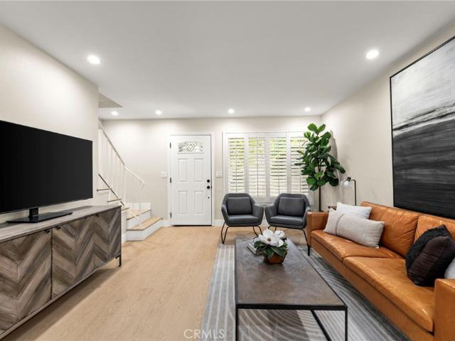 4524 Jamestown