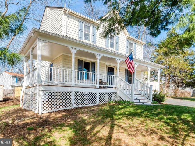 4524 Samuels Pine Rd, Chantilly, VA 20151 | Compass