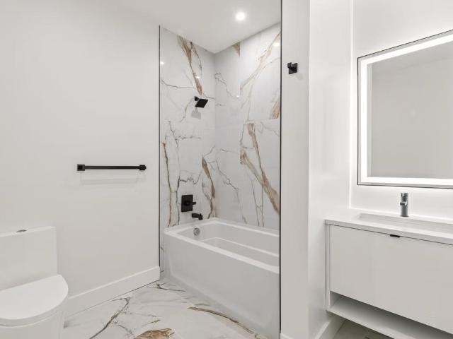 4525 Bergenwood Ave # 208