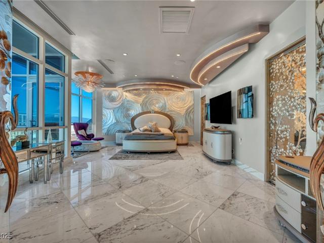 4525 Dean Martin Drive 2503