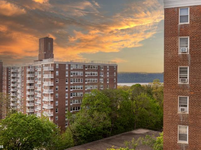 4525 henry hudson parkway w 1001