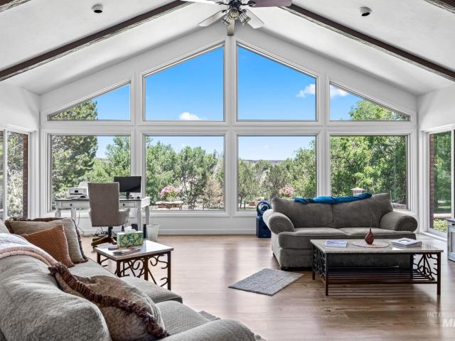 4525 Kanaka Ct
