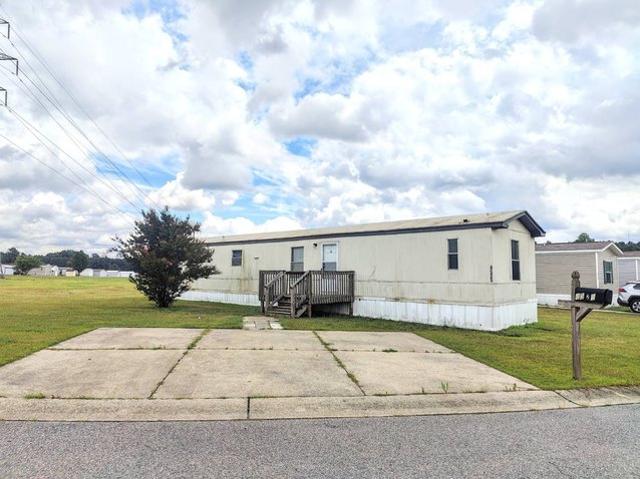 4525 Rainbow Ln, Rocky Mount, NC 27804