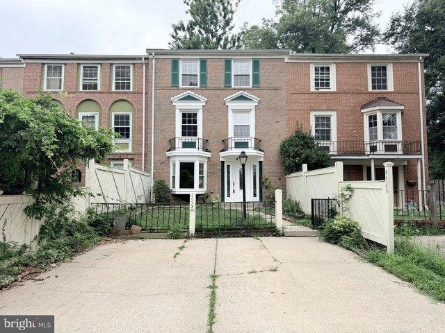 4526 Arendale Sq, Alexandria, VA 22309