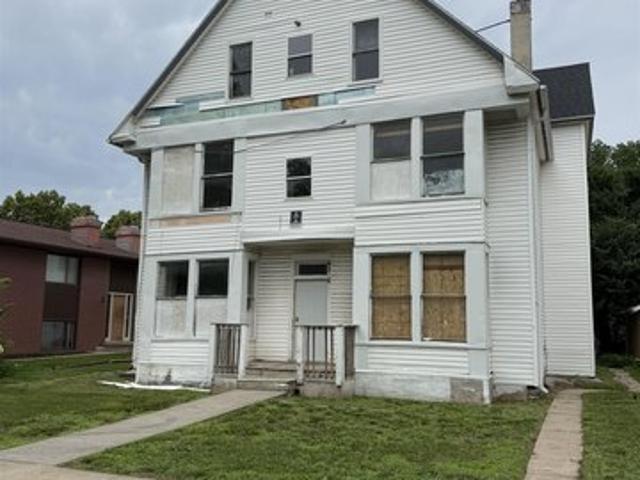 4526 Baldwin Ave, Lincoln, NE 68504