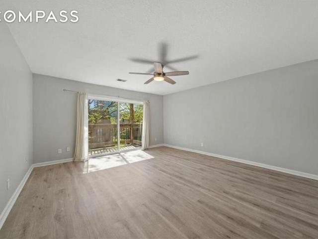 4526 Holly St 15, Kansas City, MO