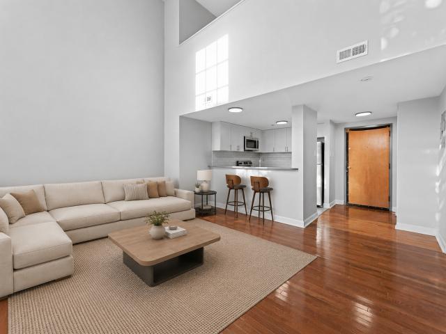 4528 Nebraska 2 Bedroom Apartment for Rent at 4528 Nebraska Ave, St. Louis, MO 63111 Mount Pleasant