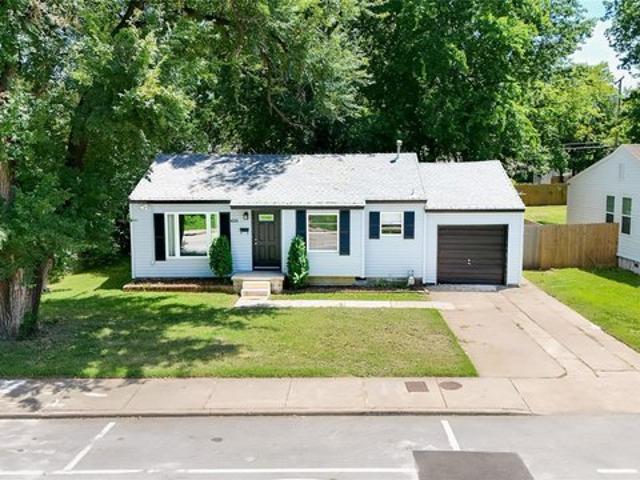 4528 E 4th Pl, Tulsa, OK 74112