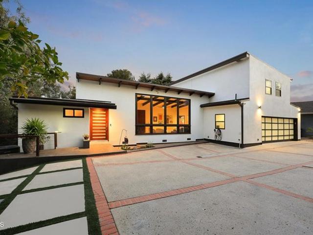 4528 El Camino Corto, La Canada Flintridge, CA 91011