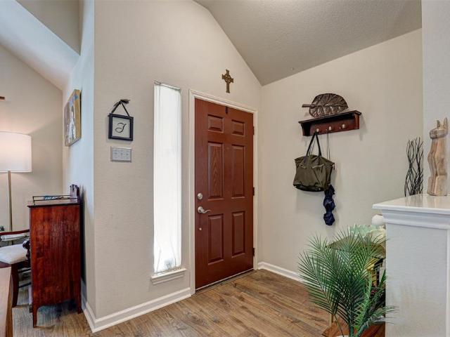 4528 Indian Rock Drive