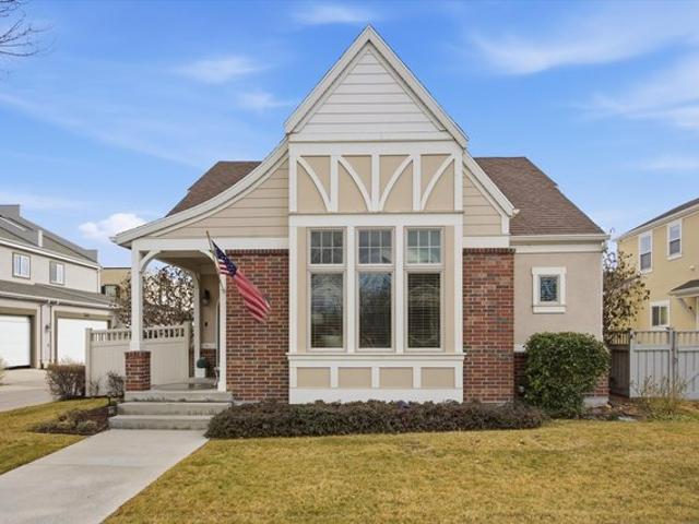 4529 W Iron Mountain Dr, South Jordan, UT 84009