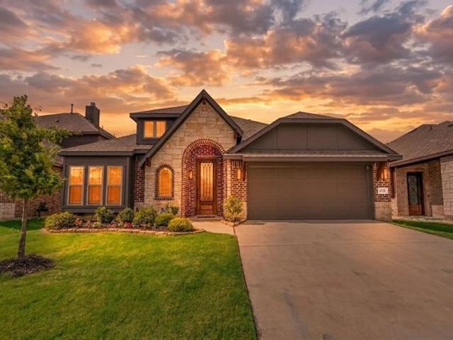 4520 Mill Falls Dr, Fort Worth, TX 76036