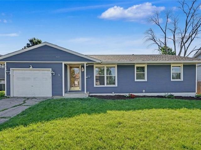 4520 Navajo Dr NE, Cedar Rapids, IA 52402