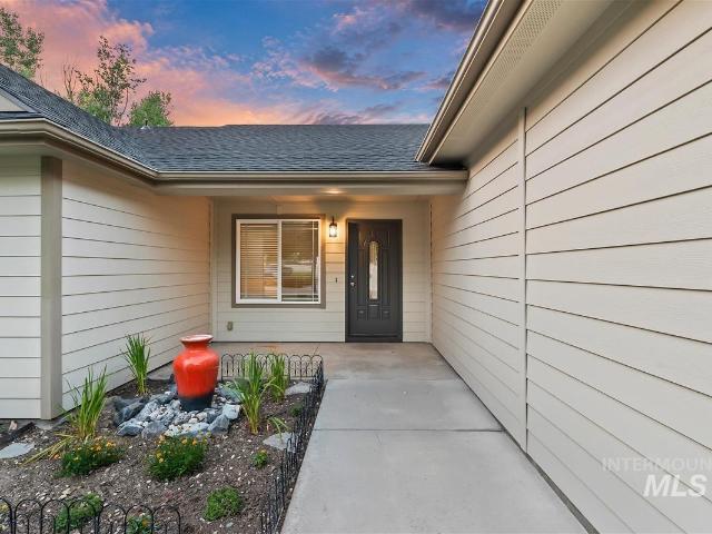 4520 E Concord Way