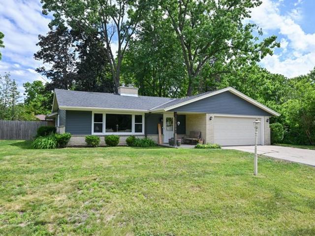 4520 Garden Dr, Mount Pleasant, WI 53403
