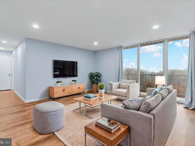 4520 King Street # 601