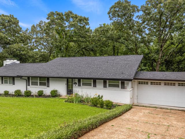 4520 Locksley Lane
