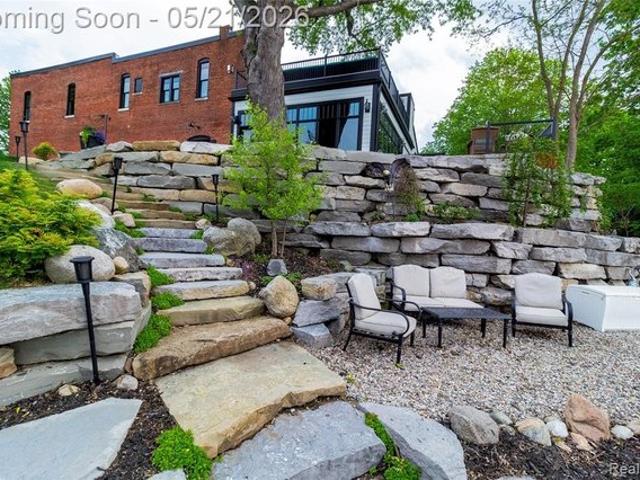 4520 Water St, Columbiaville, MI 48421