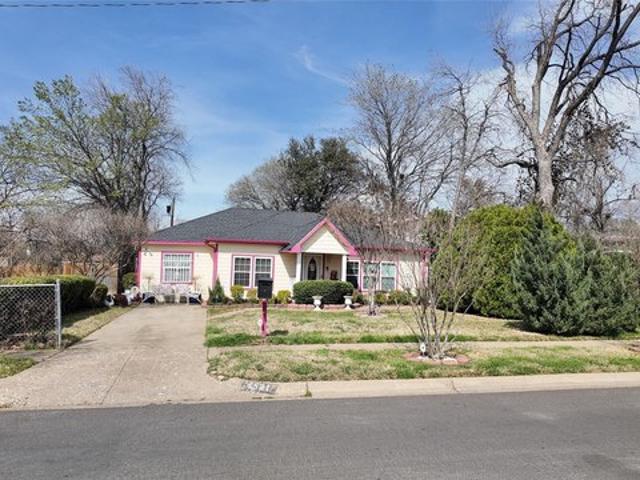 4521 Kelton Dr, Dallas, TX 75209