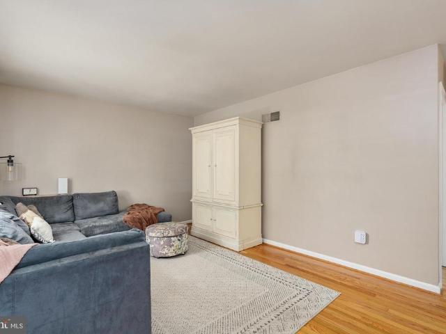 4521 Kingsley Road