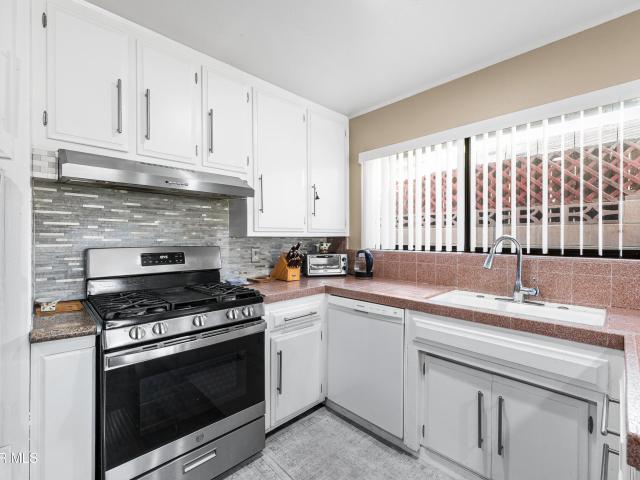 45228 Lorimer Ave, Lancaster, CA 93534 | MLS #26000 | Compass