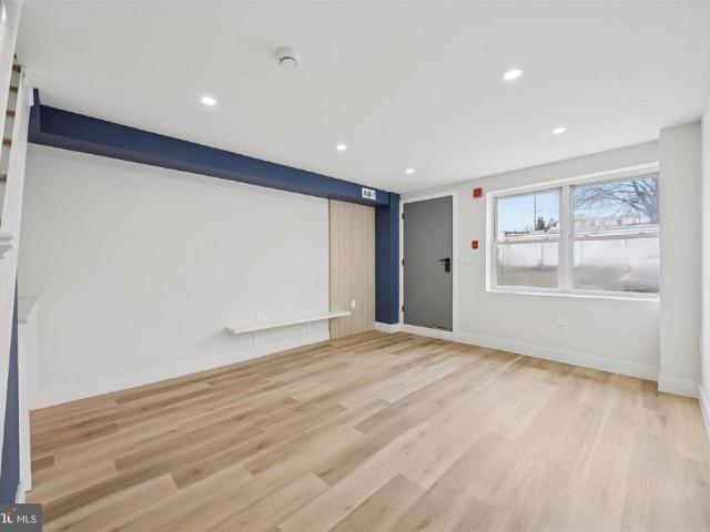 4522 Baker Street # 17