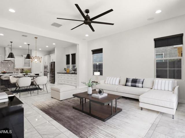 4522 e vista bonita drive