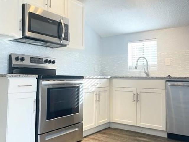 4522 Gaston Avenue # 4