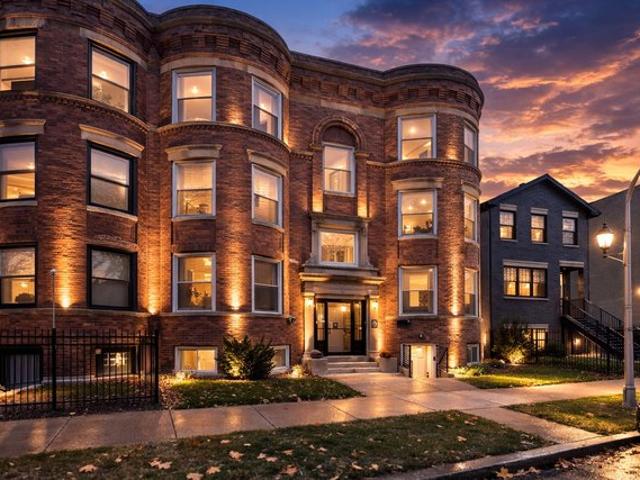 4522 S Calumet Ave, Chicago, IL 60653