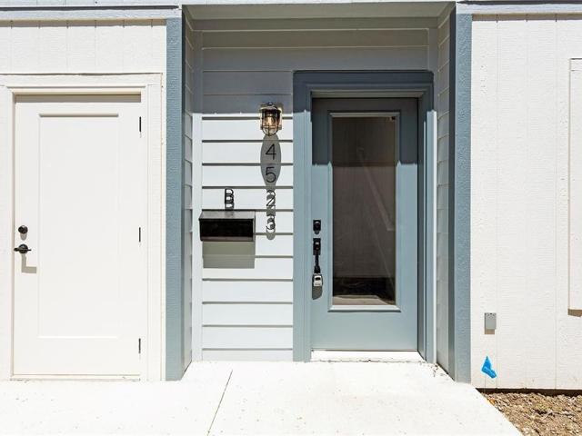 4523 Forest Avenue # B