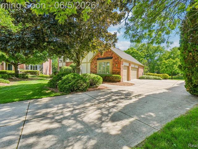 4523 Rivers Edge Drive