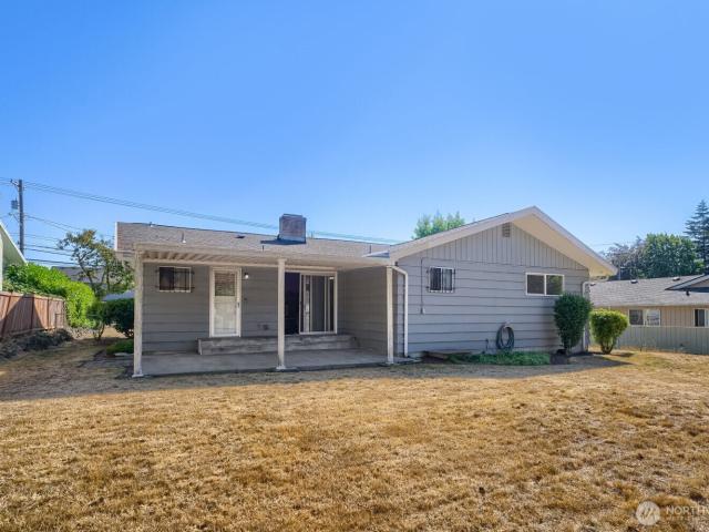4523 S 12th Street