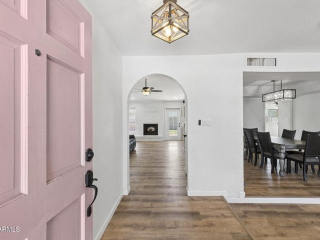 4523 W Wagoner Rd, Glendale, AZ 85308