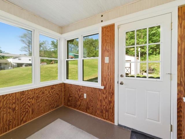 452 Cross Creek Rd