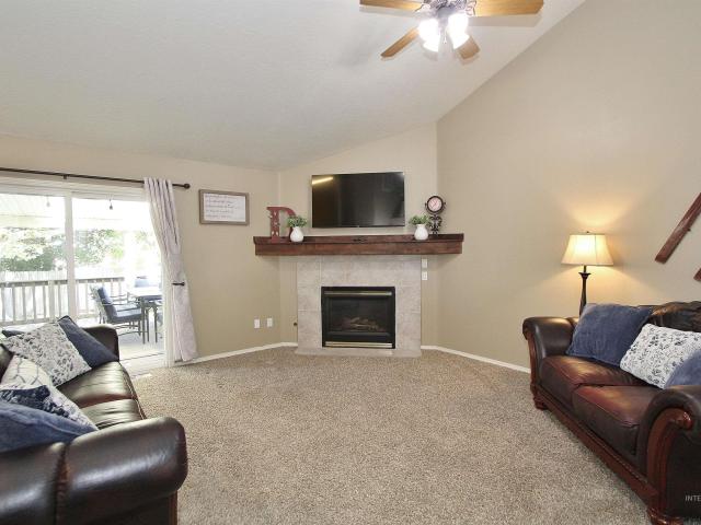 452 Bitterbrush Ave