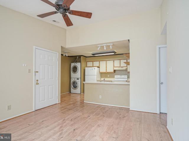 452 Durham Ct, West Deptford, NJ 08051 | MLS #NJGL2061 | Compass