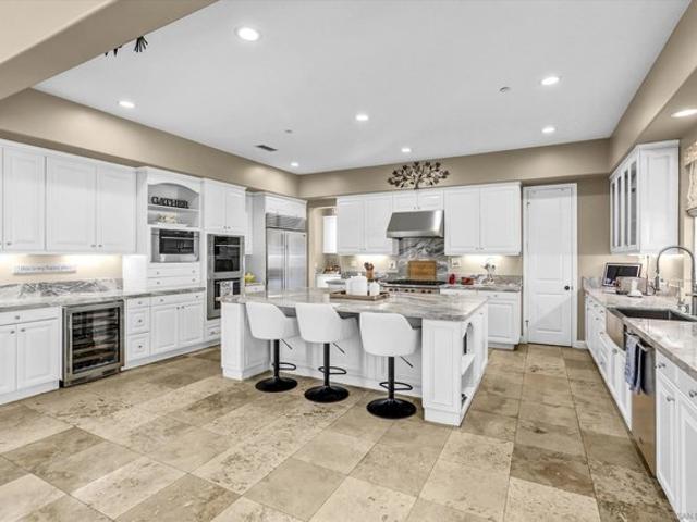 452 Evening View Dr, Chula Vista, CA 91914