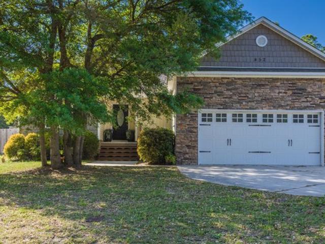 452 Hardison Rd, Holly Ridge, NC 28445