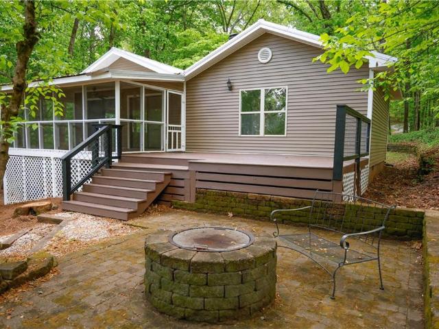 452 Laina Bennett Road