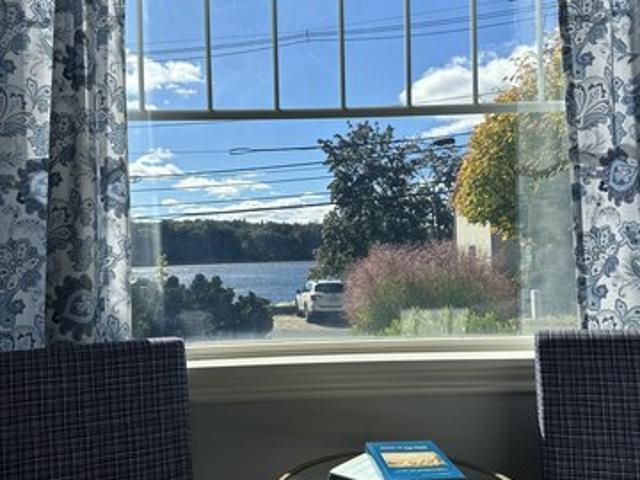 452 Main St Unit B, Amesbury, MA 01913