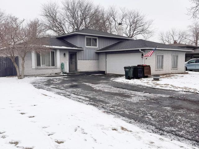 452 Manor Dr, Peotone, IL 60468 | MLS #12573