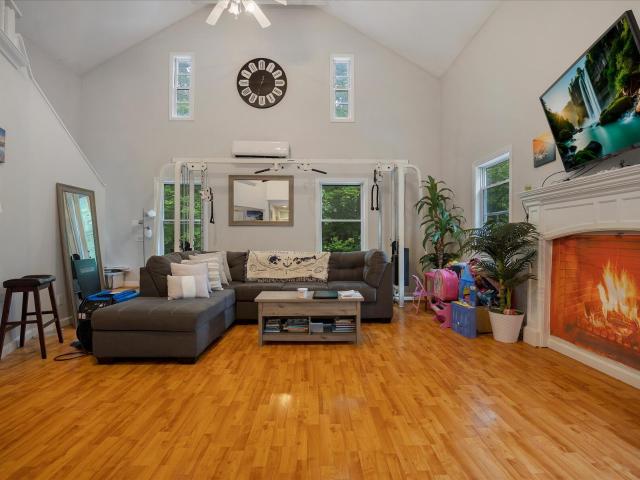 452 Nathan Ellis Highway