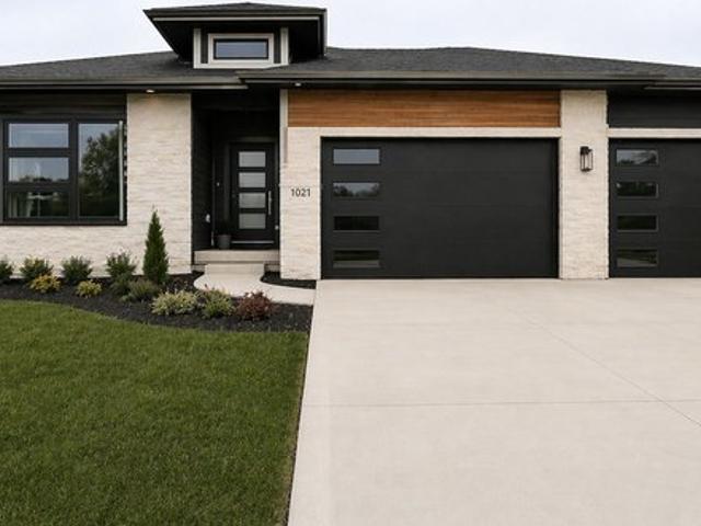 452 NE Monarch Dr, Polk City, IA 50226