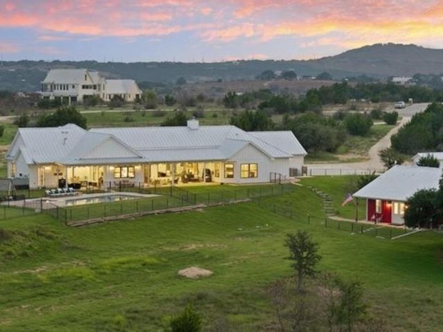 452 Southwick Ranch Rd, Johnson City, TX 78636