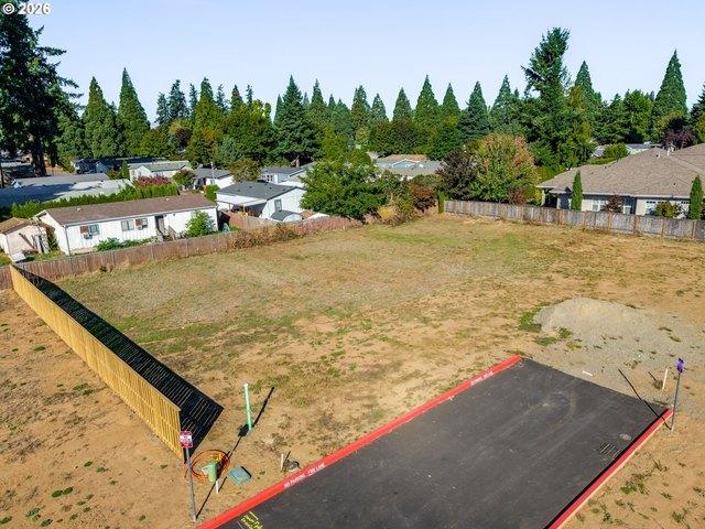 452 SW 15th Ave Unit 13, Canby, OR 97013