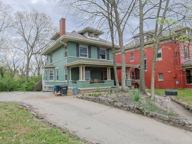 452 Riddle Rd, Cincinnati, OH 45220