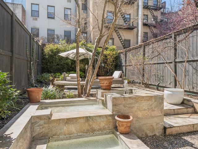 452 W 44TH Street