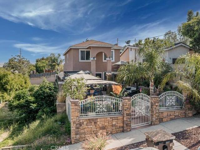452 W L St, Colton, CA 92324