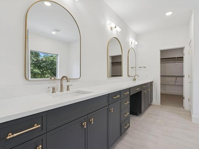 452 Waters Edge Dr Unit 823, Hickory Creek, TX 75065
